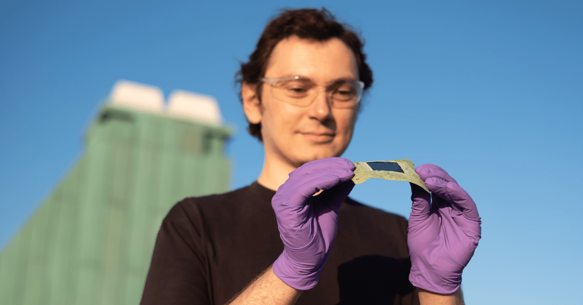 Energy From Artificial Leaves? A Romanian Scientist Explains His Invention