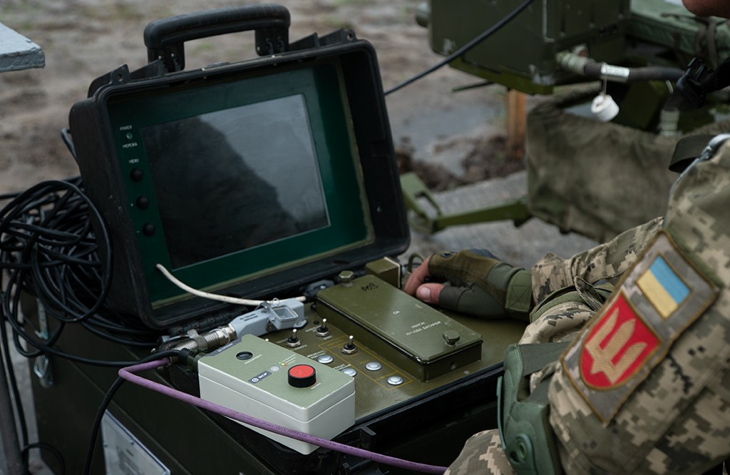 Exploring Revolutionary CEE Defense Tech Trends for 2024